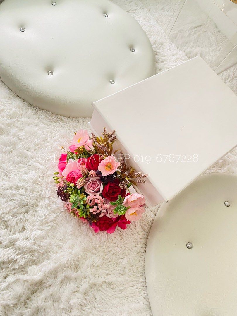 Bantal Nikah & Meja Nikah, Furniture & Home Living, Home Decor ...