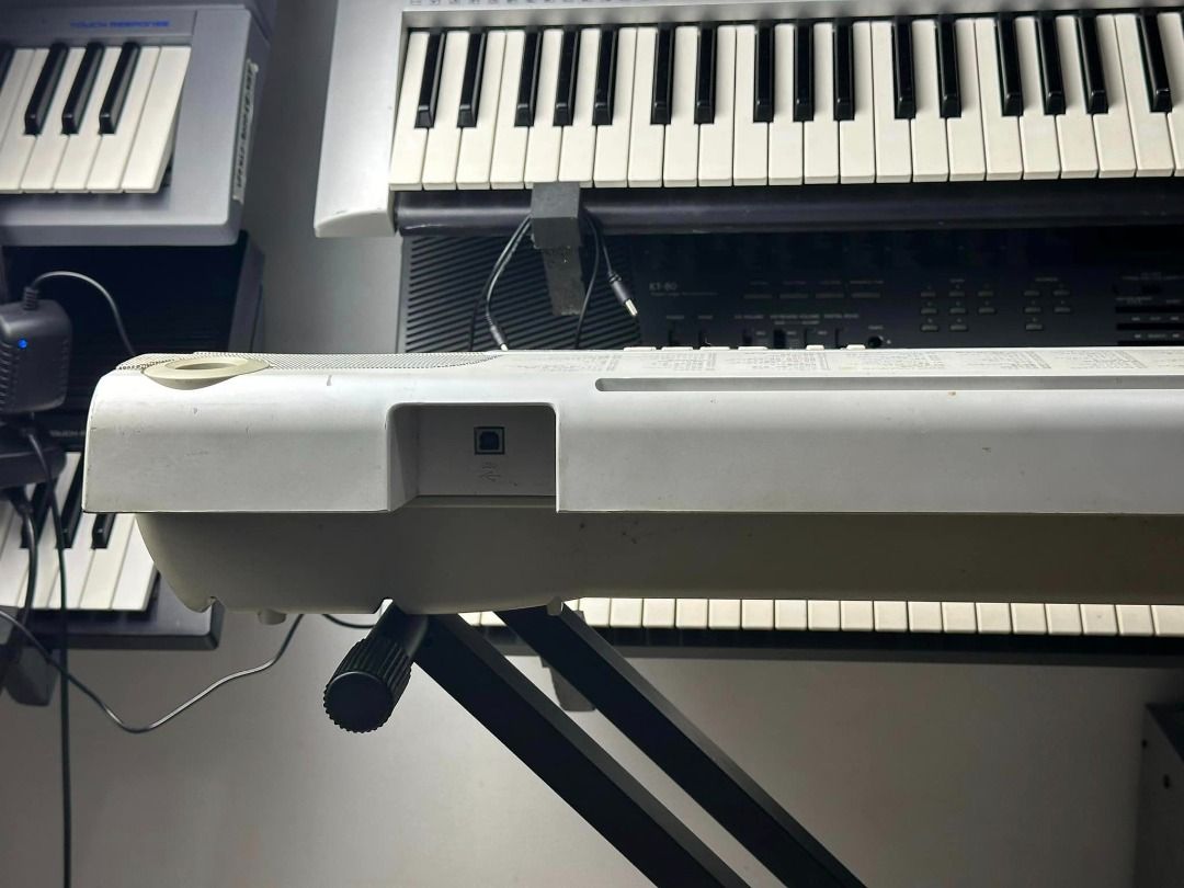 Casio Lk 202tv Piano Touch Response Keyboard Organ 61 Keys Hobbies