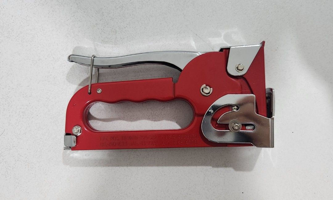 HEAVY DUTY Stapler Gun with Bullets, Hobbies & Toys, Stationery & Craft ...