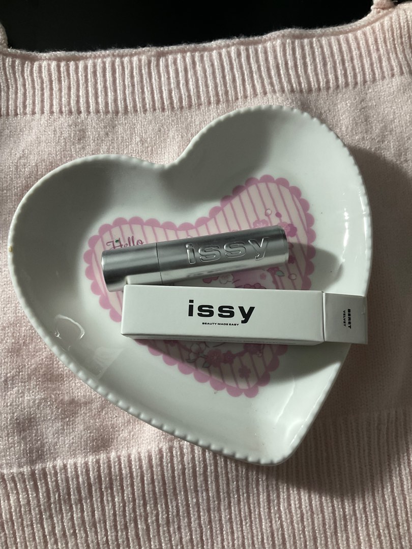 Issy lip bullet True Velvet in Beret, Beauty & Personal Care, Face ...