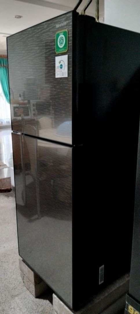 Kulkas Sharp SJ 246 XG GLASS Lemari Es 2 Pintu, Kitchen & Appliances di Carousell