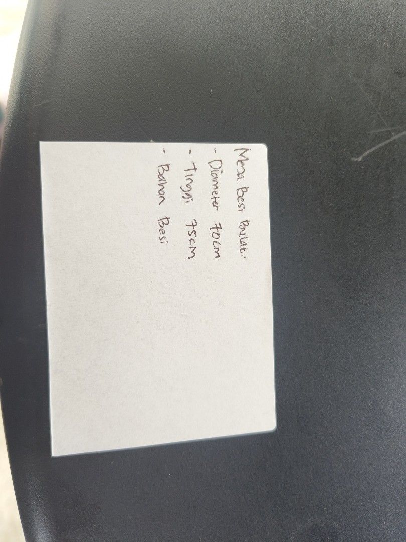 Meja Besi Bulat Informa, Perabotan Rumah di Carousell