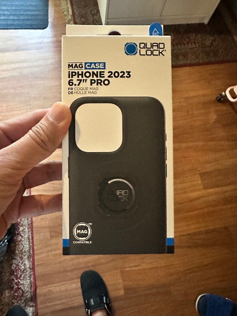 Quad lock magsafe iphone 15 pro max, Mobile Phones & Gadgets, Mobile ...