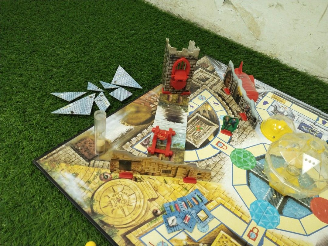 Vintage 1993 Crystal Maze : The Time Travel Adventure Game Boardgame ...