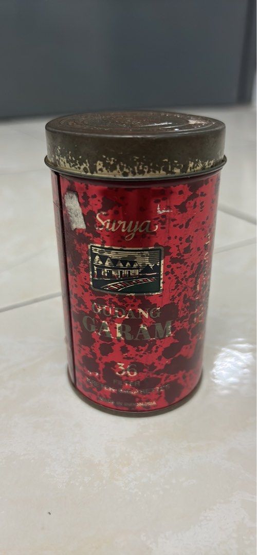 Vintage Gudang Garam Tin, Hobbies & Toys, Collectibles & Memorabilia ...