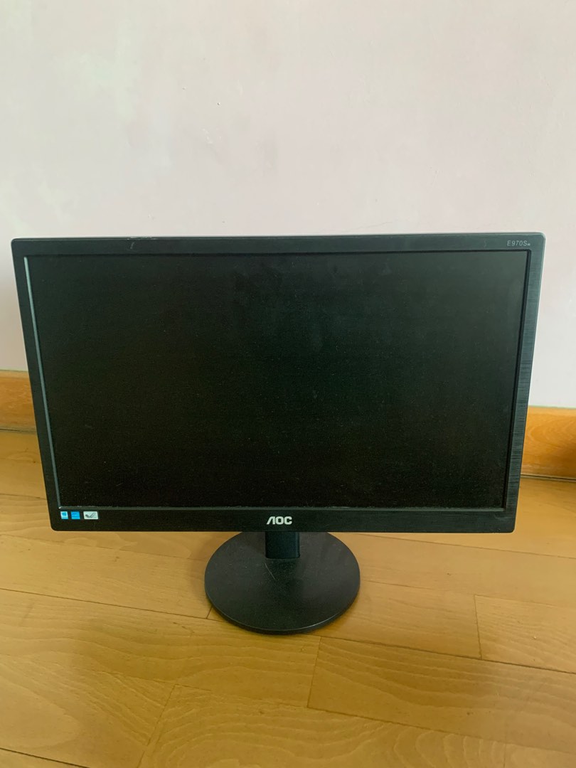AOC E970Sw monitor, Computers & Tech, Parts & Accessories, Monitor ...