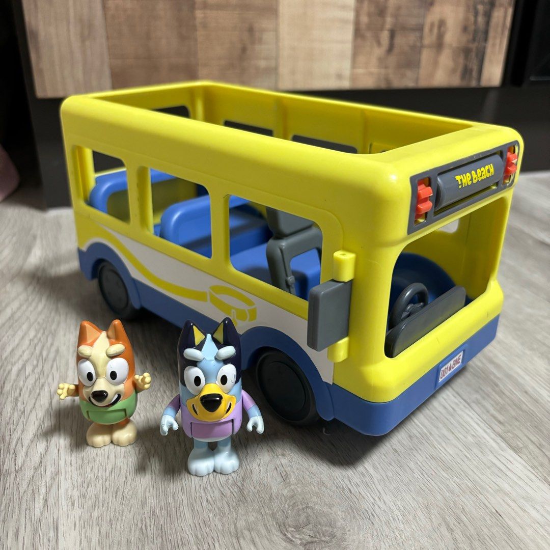 Bluey Toy Bus with Figurines, Hobbies & Toys, Toys & Games on Carousell