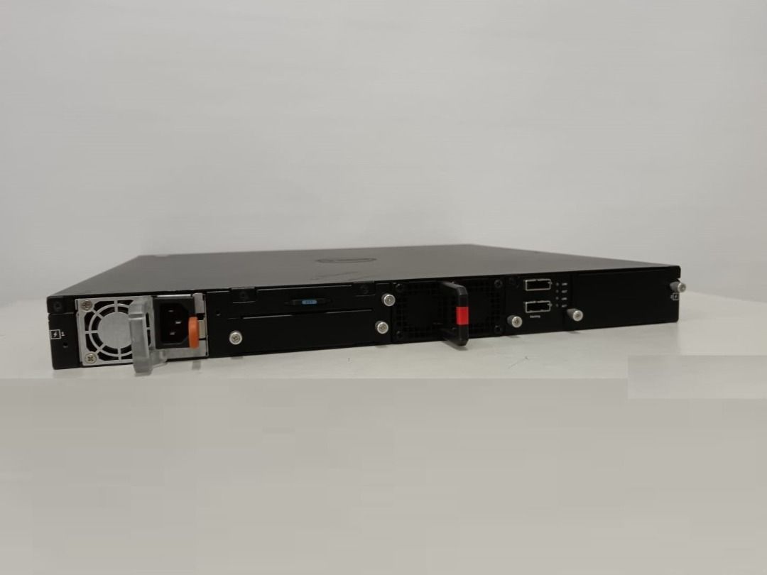 Dell EMC PowerSwitch N3048 48-Port L3 Switch, 電腦＆科技, 商務用科技產品 - Carousell