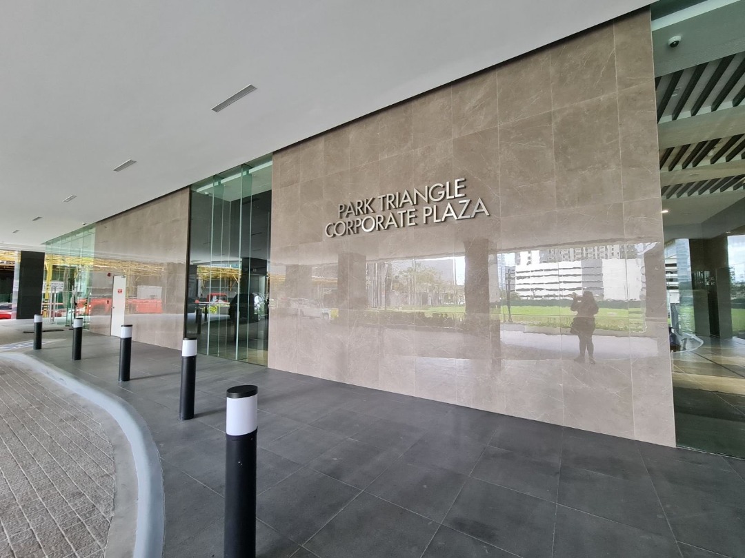 For Lease: PHP 1,000/sqm Office Space in Park Triangle Corporate Plaza, Taguig City - BGC ...