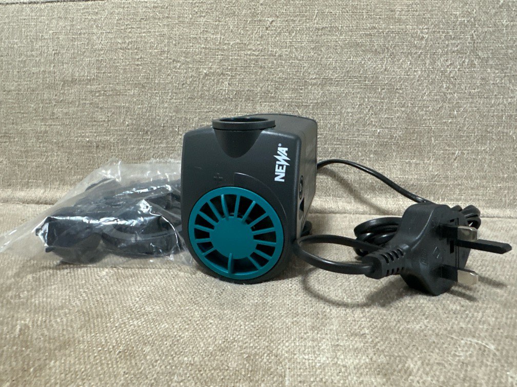Newa jet 3000 魚缸潛水泵, 寵物用品, 寵物家品及其他 - Carousell