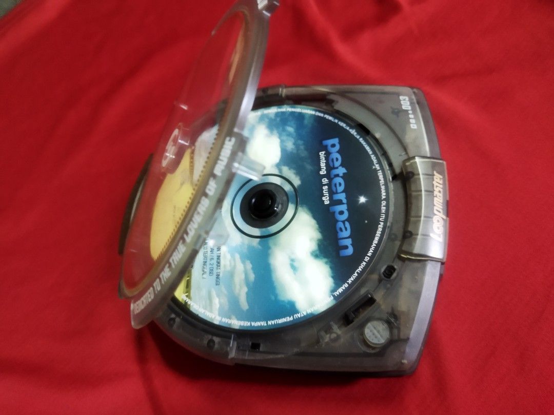 Pioneer Discman PCD-003, Audio, Portable Music Players on Carousell