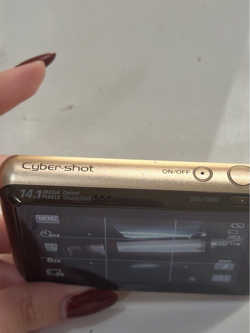 SONY CYBERSHOT T99d GOLD DIGICAM (EXTREMELY RARE), Photography, Cameras ...