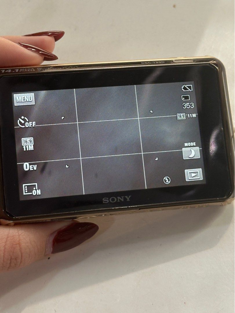 SONY CYBERSHOT T99d GOLD DIGICAM (EXTREMELY RARE), Photography, Cameras ...