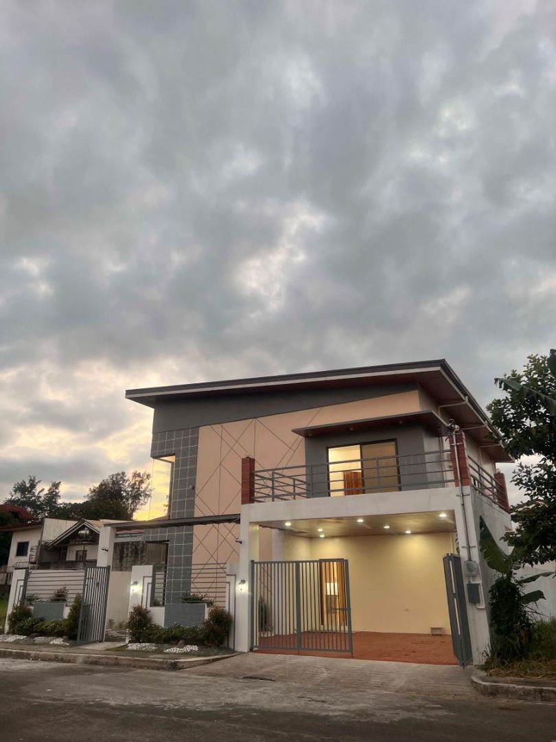 Stunning Modern Brand New House and Lot at Neopolitan Brittany ...