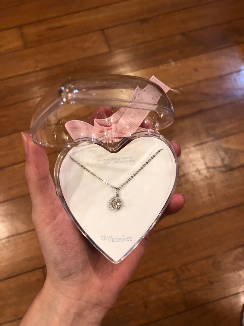 Tiny Trinkets Necklace, Women's Fashion, Jewelry & Organisers, Necklaces on Carousell