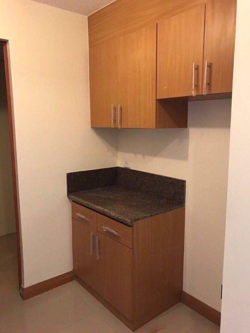 Trion Tower, 2 Bedroom Unit For Sale, near Arya Residences, Brittany ...