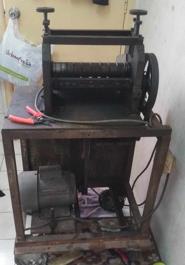 Vintage Customise Wire Scripper Machine, Hobbies & Toys, Collectibles ...