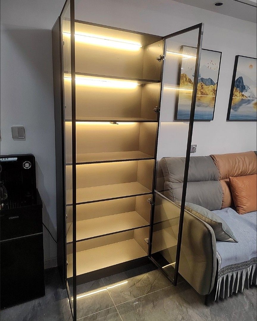 Kabinet Rak Display Kaca, Furniture & Home Living, Furniture, Shelves ...