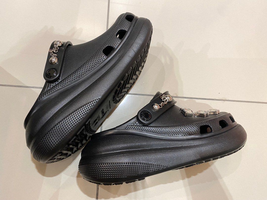 (Brand new) Crocs classic crush clog with diamond jibbitz, Women's ...
