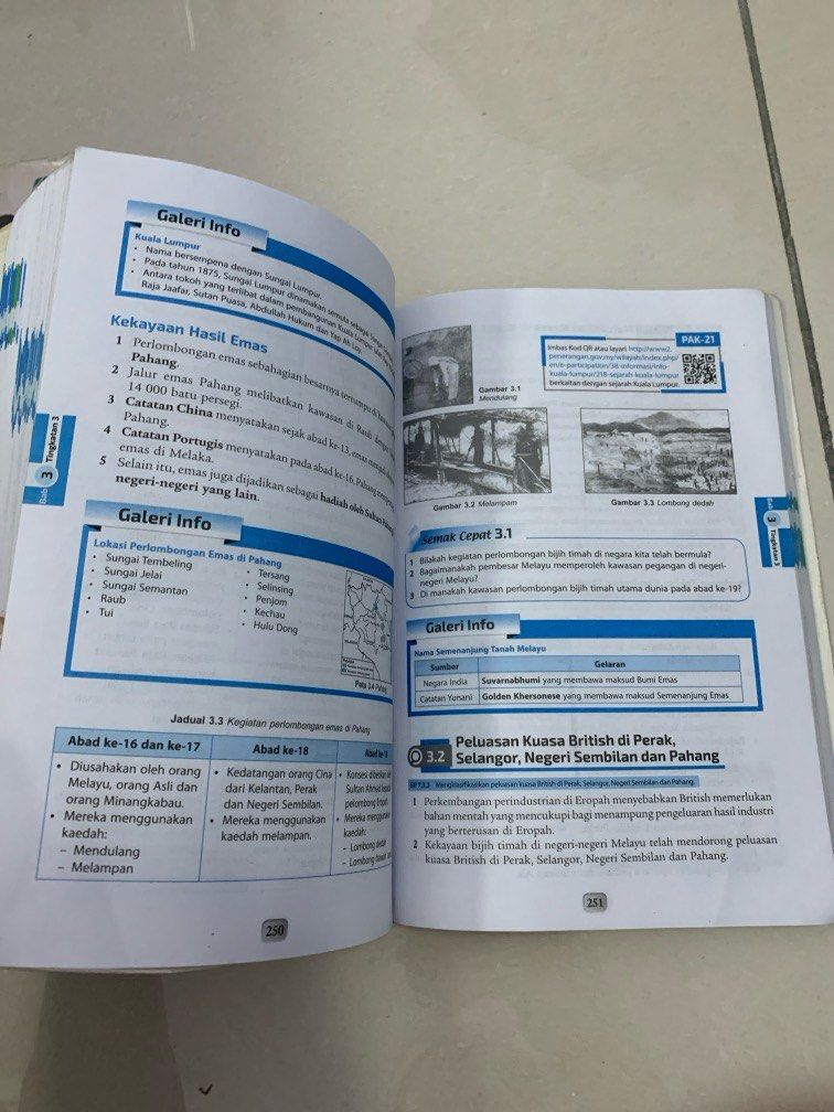 BUKU RUJUKAN SEJARAH PT3, Hobbies & Toys, Books & Magazines, Textbooks ...