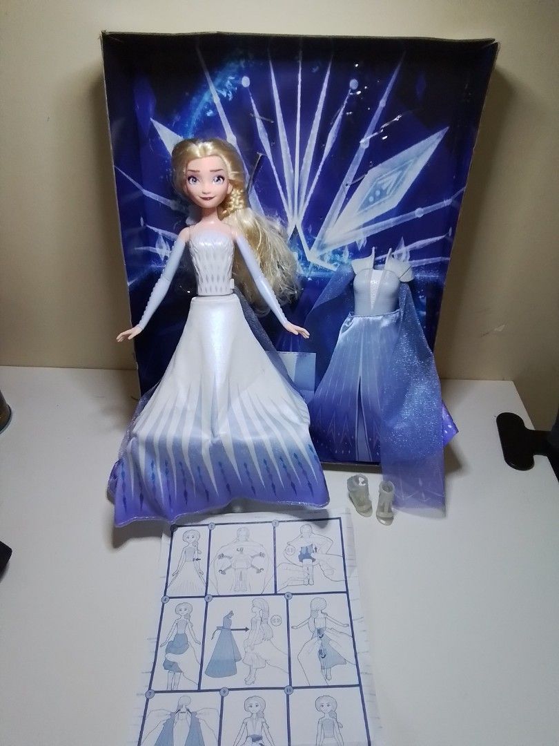 Bundle frozen II Elsa transformation and queen Iduna singing a lullabye ...
