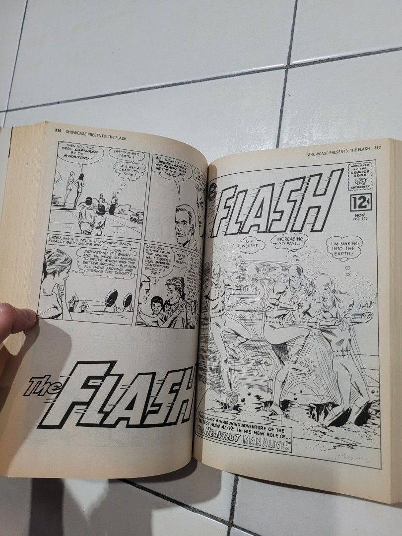 DC Showcase presents The Flash, Teen Titans, Justice League of America ...