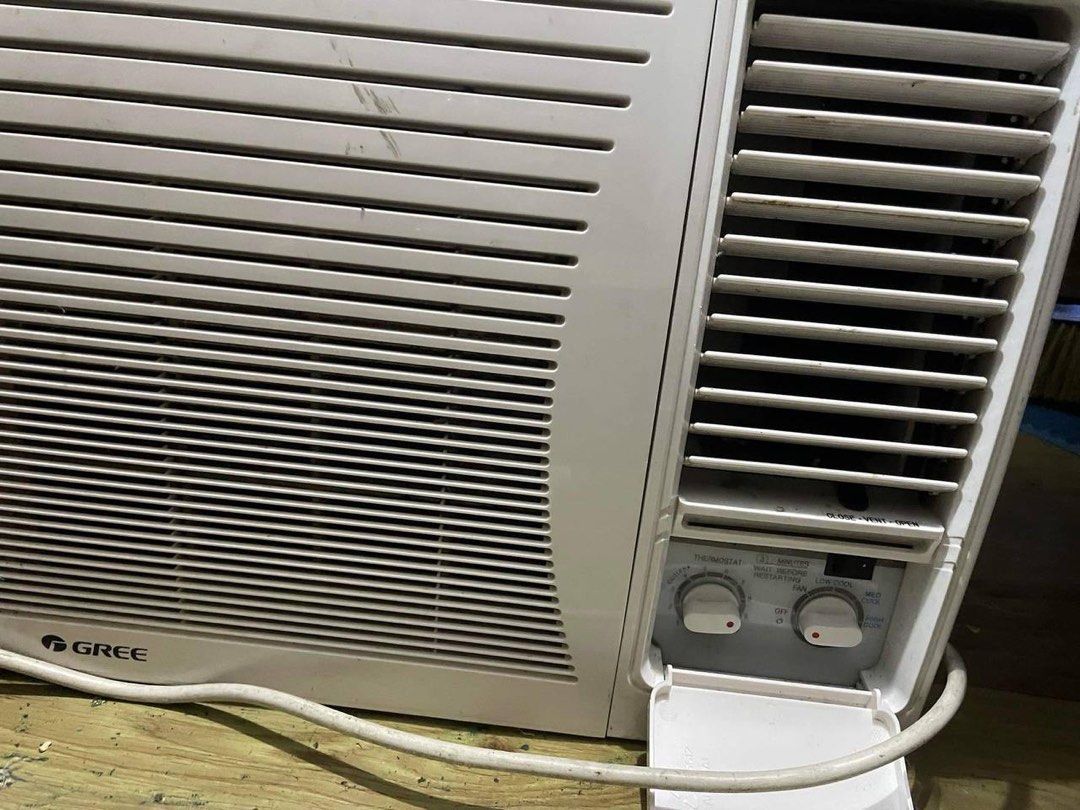 GREE WINDOW TYPE AIRCON, TV & Home Appliances, Air Conditioning and ...