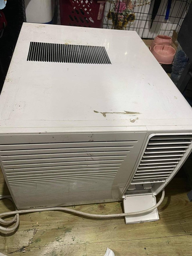 GREE WINDOW TYPE AIRCON, TV & Home Appliances, Air Conditioning and ...