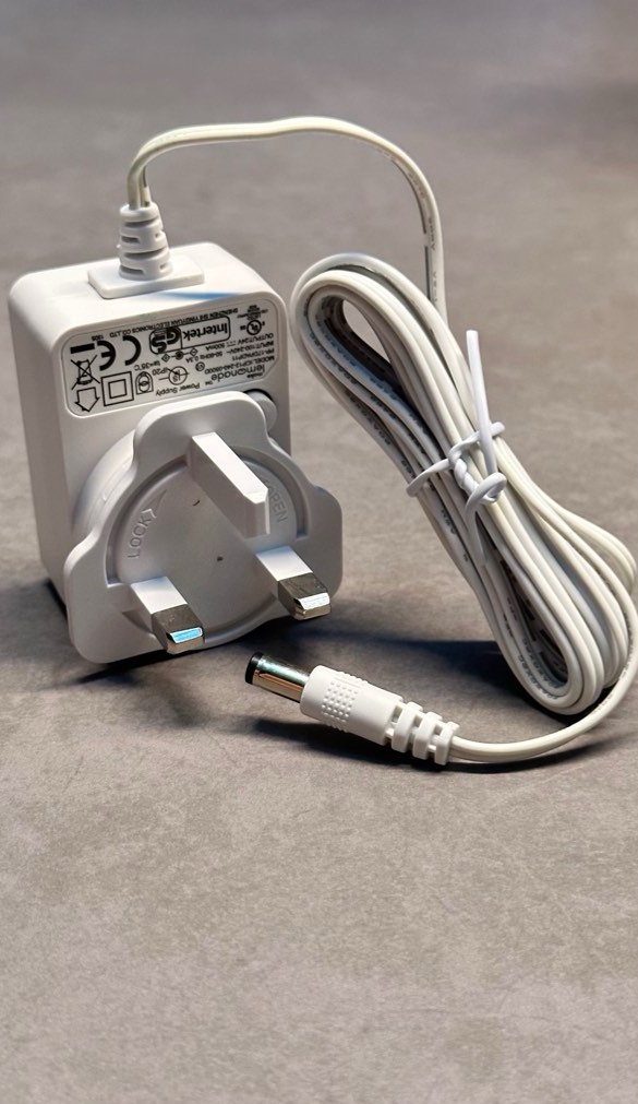 Philips Hue Go Power Adapter, Computers & Tech, Parts & Accessories ...