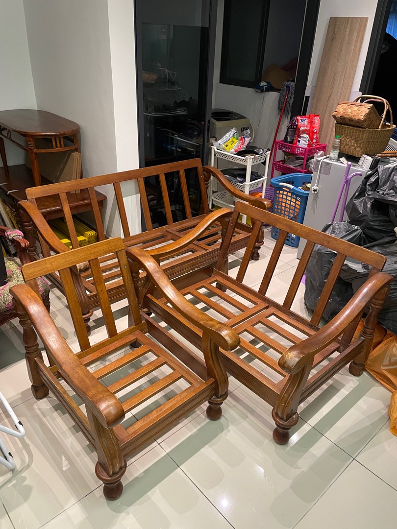 Sofa kayu 3+2+1, Furniture & Home Living, Furniture, Sofas on Carousell
