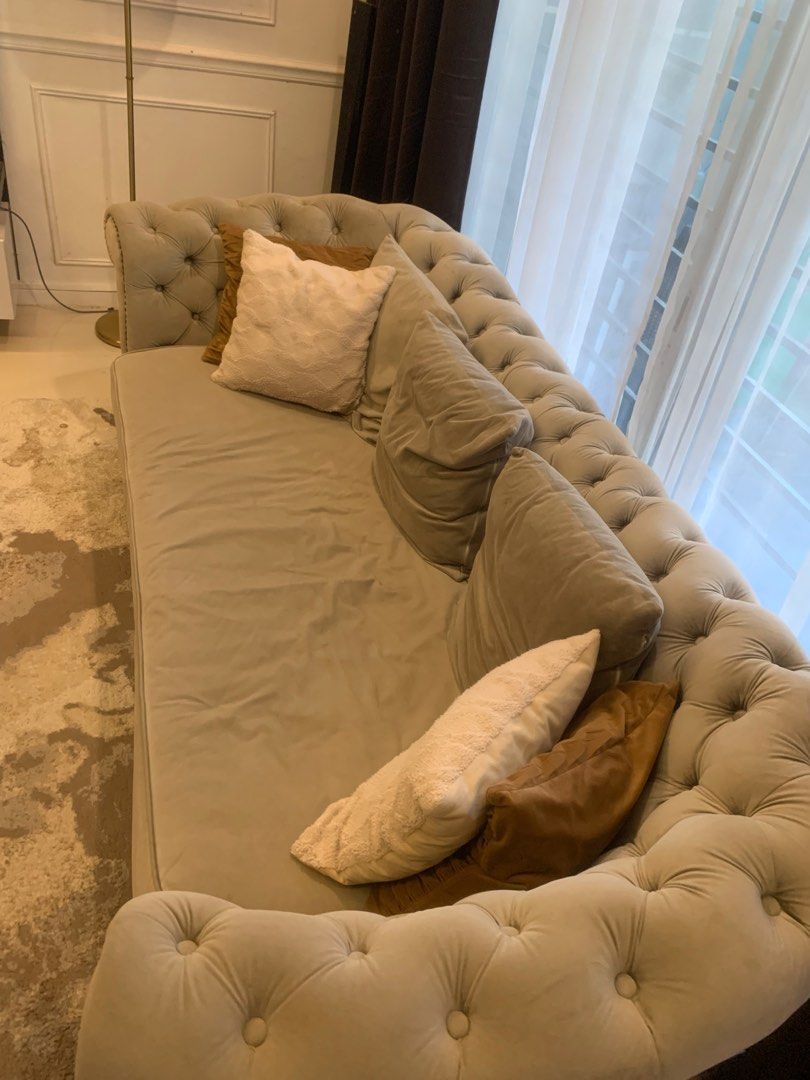 Ssf 3 seater chesterfield sofa, Furniture & Home Living, Furniture ...