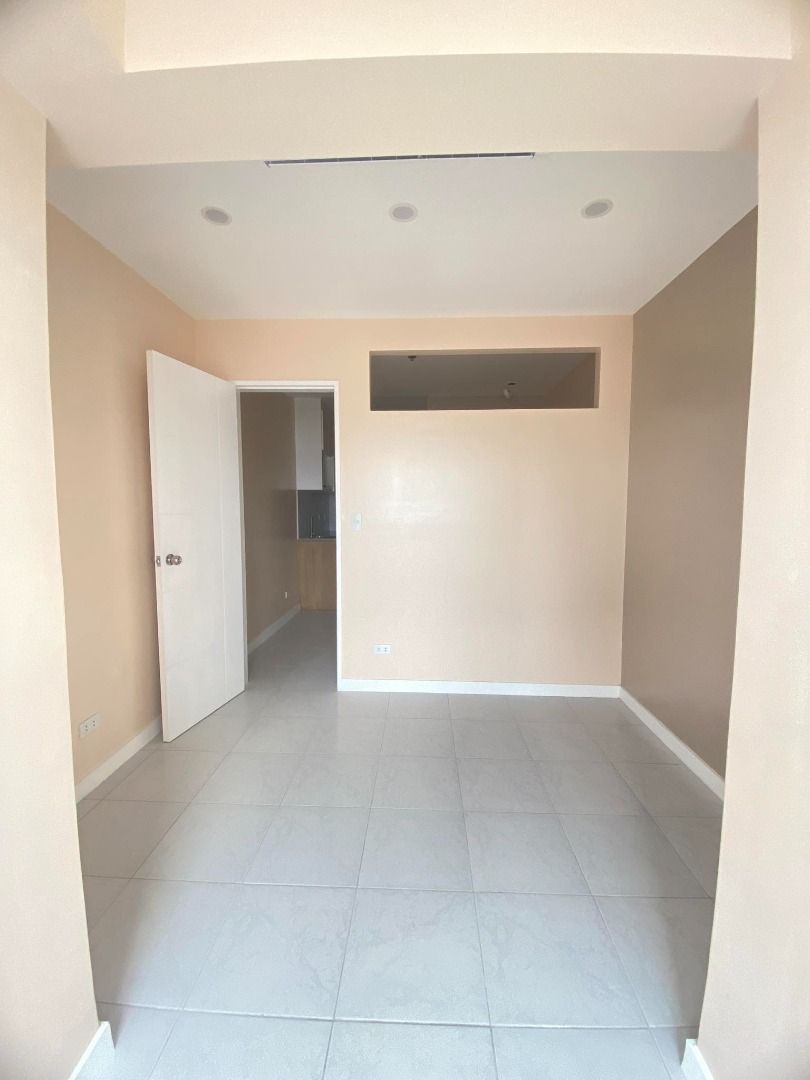 Victoria De Morato Studio Condo Unit (25sqm) - SACRIFICE SALE, Property ...