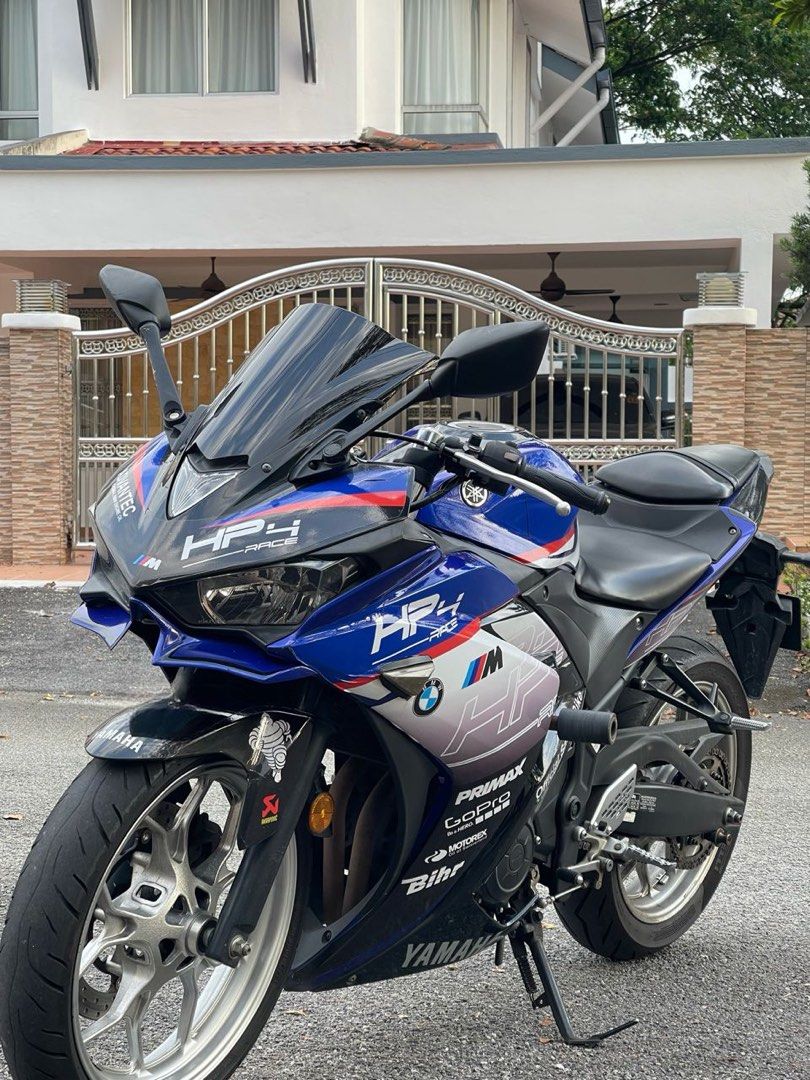 Yamaha R25 V1, Motorbikes on Carousell