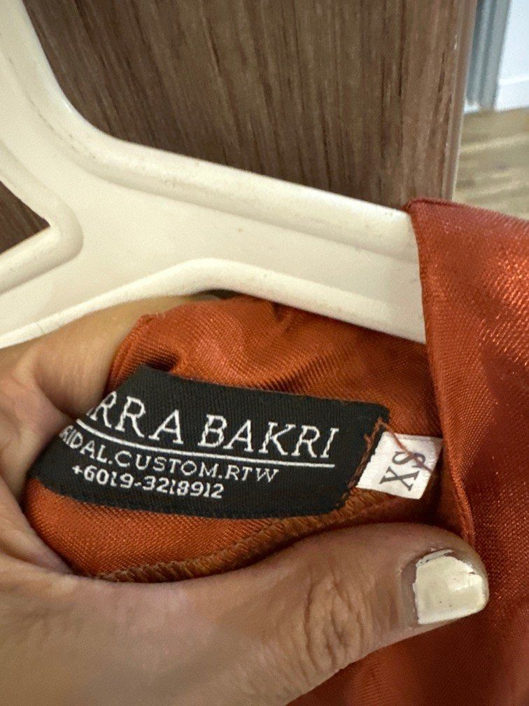 Amirra bakri kurung, Women's Fashion, Muslimah Fashion, Baju Kurung ...