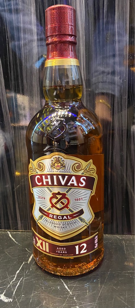 Chivas Regal 12 yrs 1L (No Box), 嘢食 & 嘢飲, 酒精飲料 - Carousell