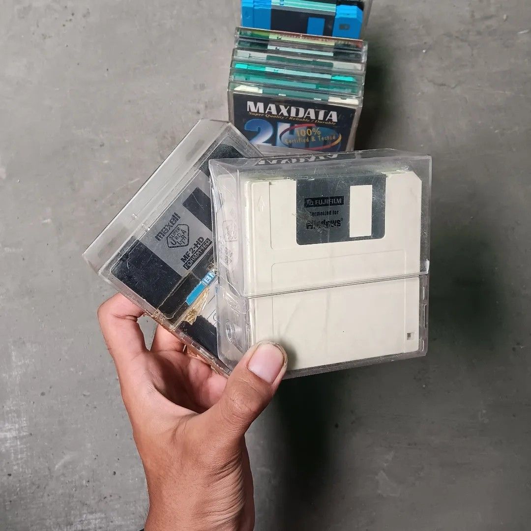 Disket Bekas Per Box / Borongan, Elektronik, Bagian Komputer ...