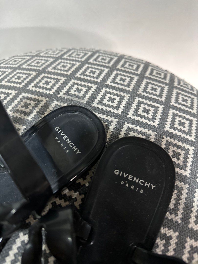 Givenchy Paris Ori made in Italy, Fesyen Wanita, Sepatu di Carousell