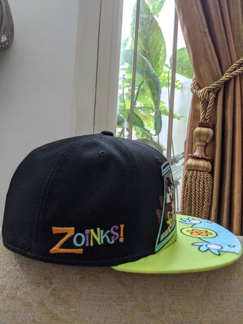 New Era Looney Tunes, Fesyen Pria, Aksesoris, Topi di Carousell