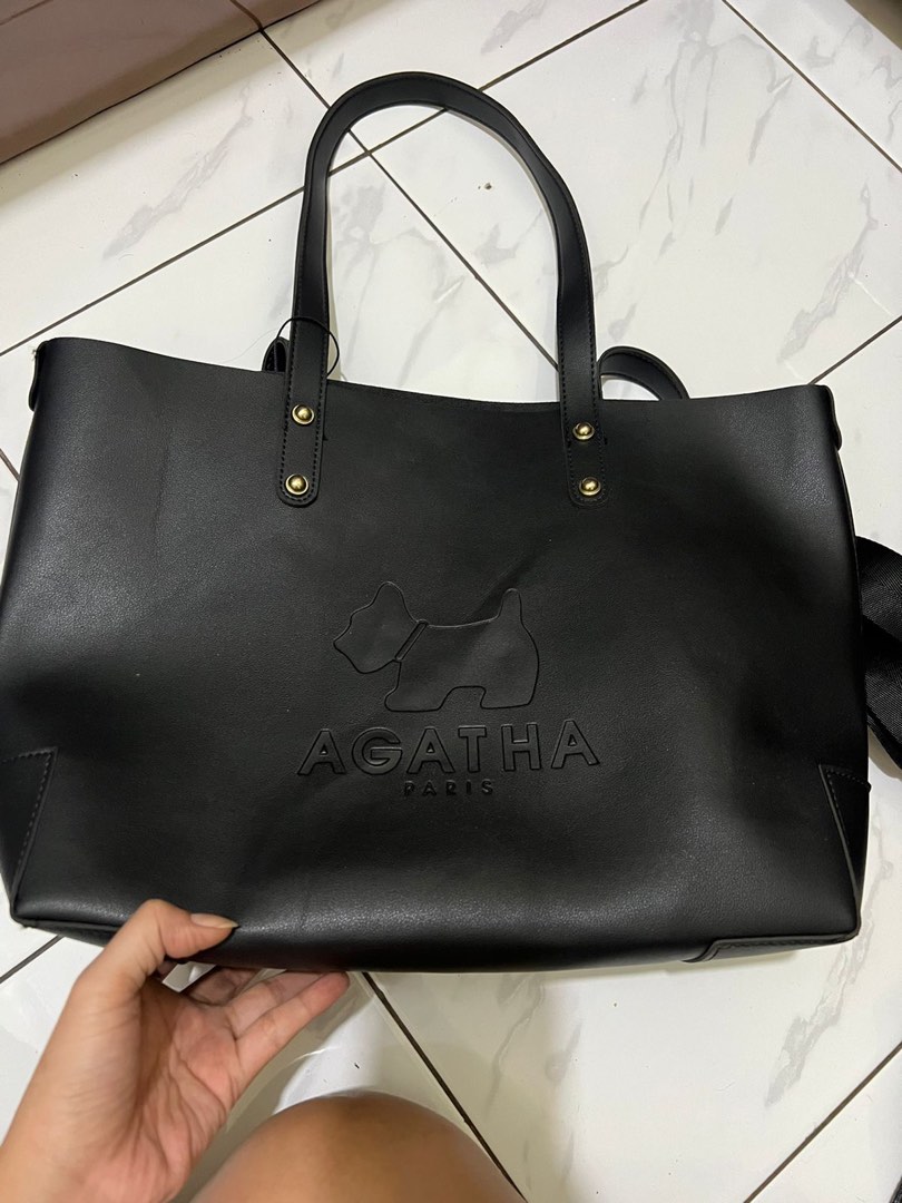New with tag!! Totebag brand "AGATHA" gapernah dipakai dari beli. Bahannya PU Leather tebal dan ...