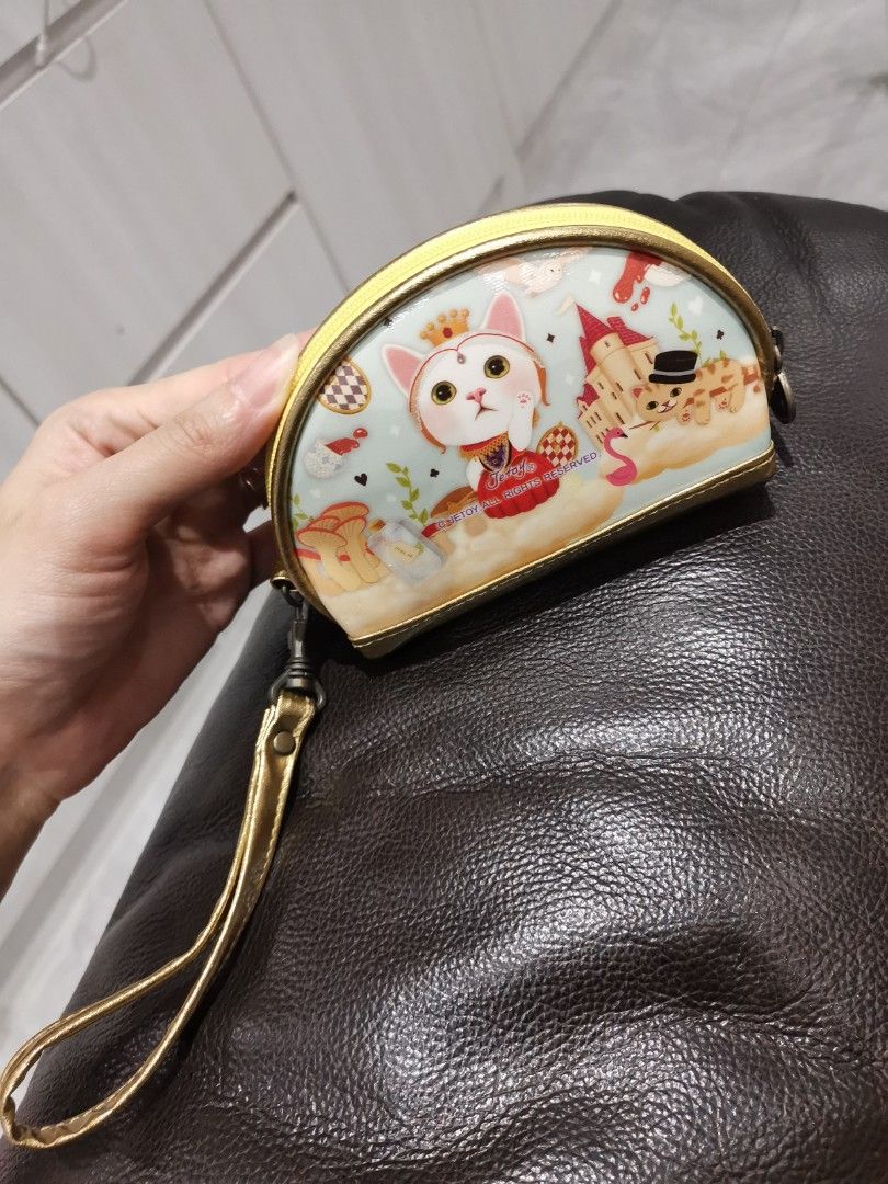 ORIGINAL JETOY ALICE IN WONDERLAND CAT POUCH, Women's Fashion, Bags ...