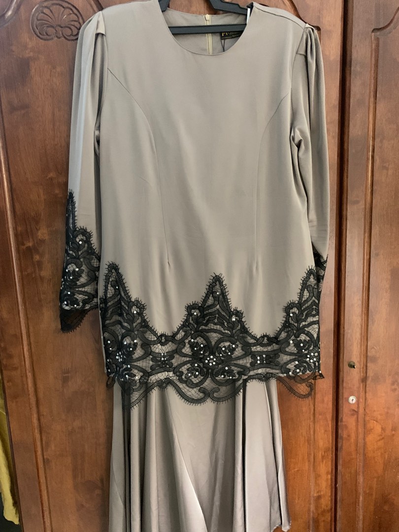 Prima Valet baju kurung saiz L , Women's Fashion, Dresses & Sets, Sets ...