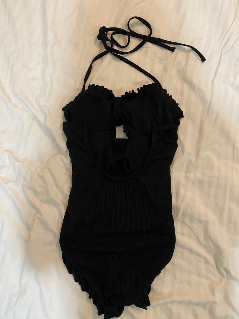 Selftie Padded One Piece, Women's Fashion, Swimwear, Bikinis ...