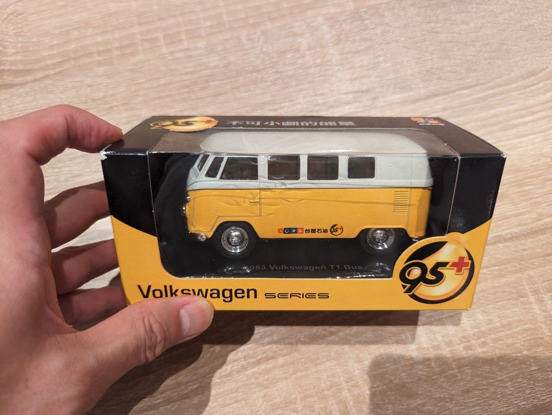 Welly Volkswagen official Combi Van model, Hobbies & Toys, Toys & Games ...