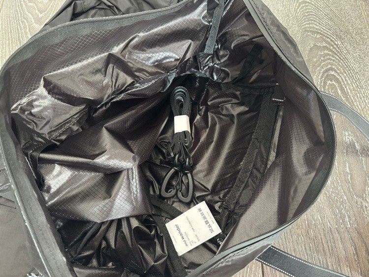 日本選物 and wander Sil Tote Bag 機能 超輕量 手提包 單肩包, 他的時尚, 包包與錢包, 斜側背、手提包在旋轉拍賣