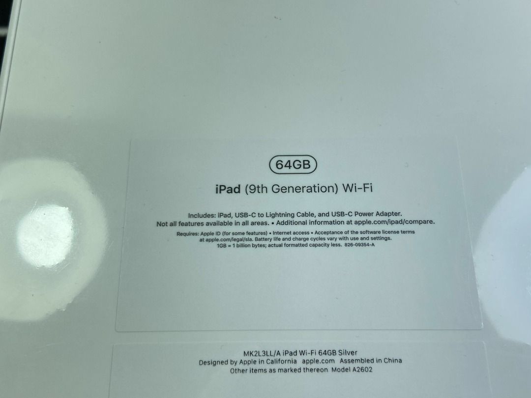全新未拆封Apple IPad 9 64G IPad9 10.2吋 保固一年 銀色, 手機及配件, 平板電腦, 平板電腦 - iPad在旋轉拍賣