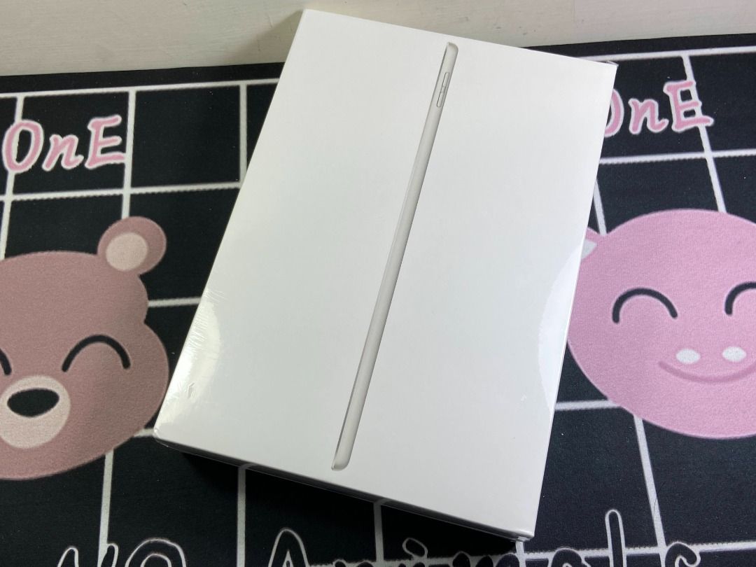 全新未拆封Apple IPad 9 64G IPad9 10.2吋 保固一年 銀色, 手機及配件, 平板電腦, 平板電腦 - iPad在旋轉拍賣