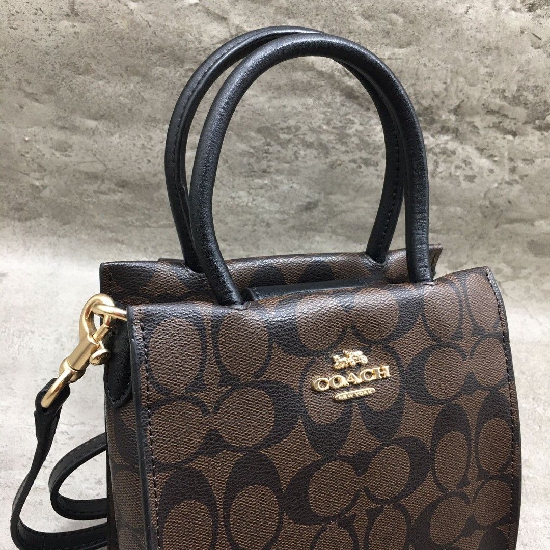 Coach Mini Cally Crossbody in Signature, Barang Mewah, Tas & Dompet di ...