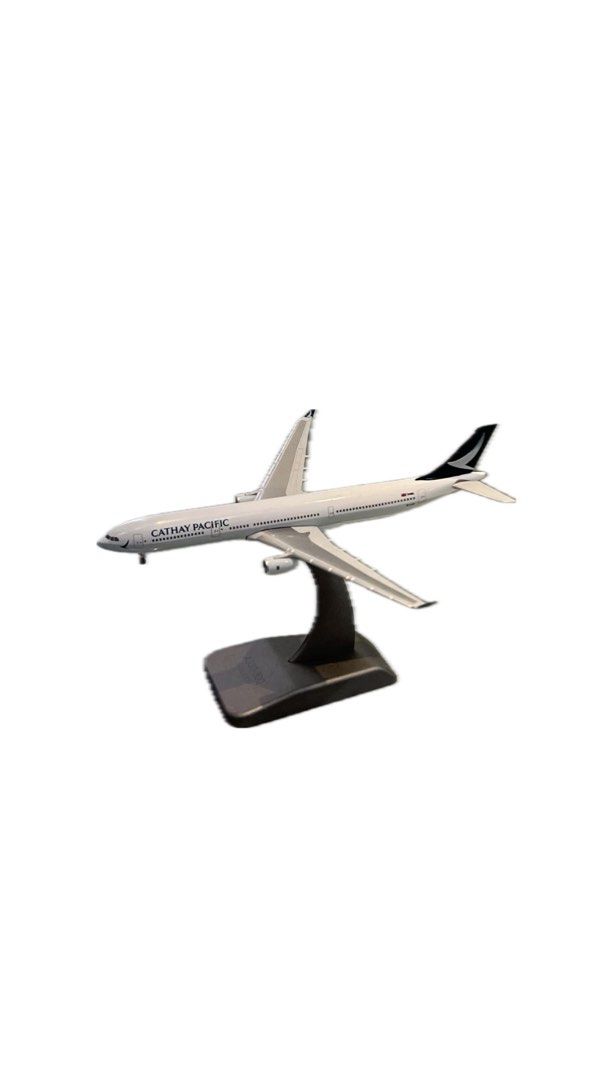 Cx aircraft figure: A330-300 1:500, 電子遊戲, 遊戲機配件, 互動遊戲Figure - Carousell