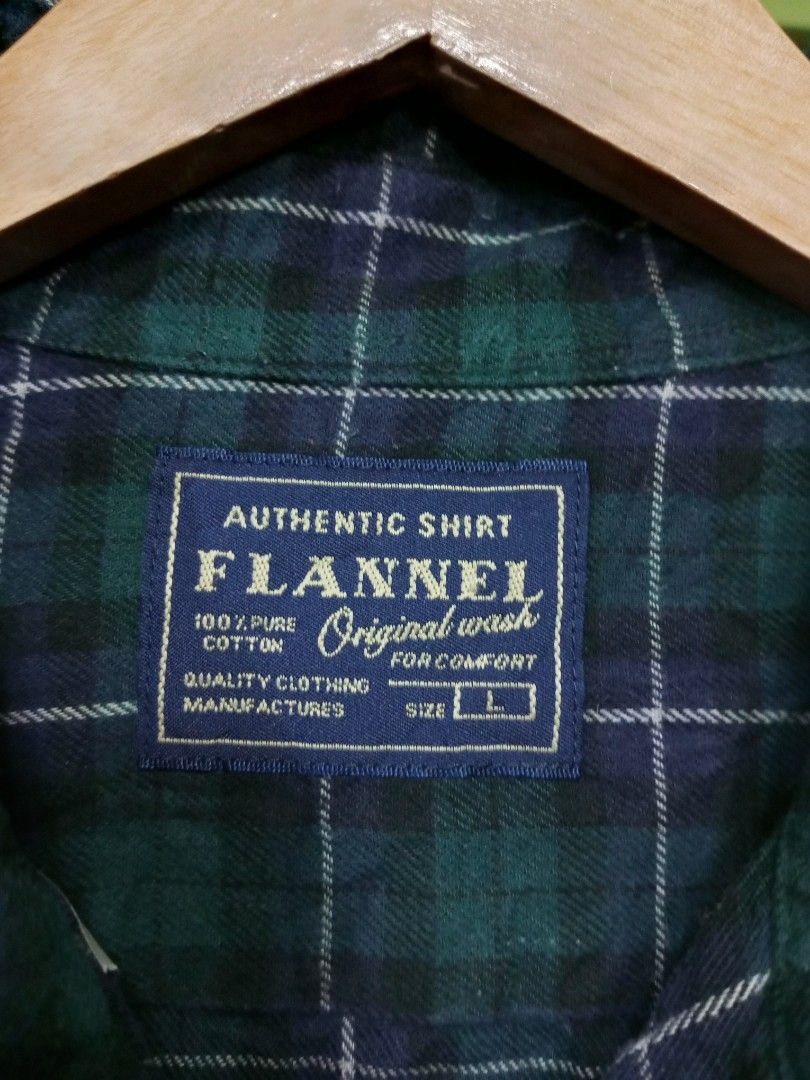 Flanel Uniqlo, Fesyen Pria, Pakaian , Atasan di Carousell