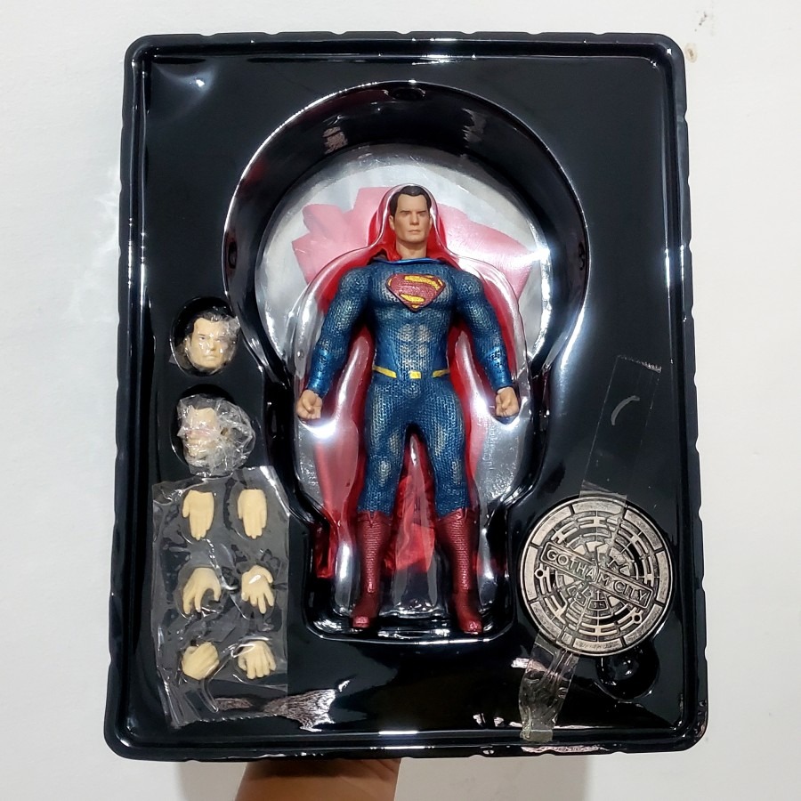 Mezco MezKO Superman BVS Full Custom, Toys & Collectibles, Mainan di ...